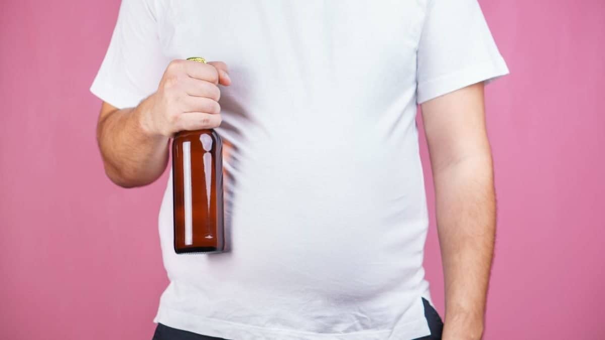 Why Do We Get A Beer Belly? + 11 Tips For Getting Rid Of It